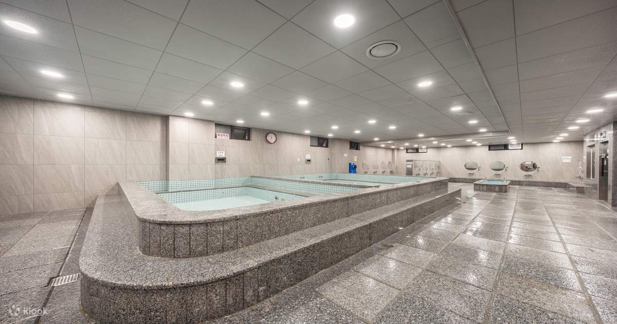 Jagalchi Haesutang: Trải nghiệm tắm nước biển truyền thống Hàn Quốc - Klook Việt Nam